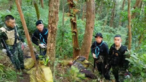 ထိုင်းရဲနဲ့ မူးယစ်ဂိုဏ်းဝင်တွေ အပြန်အလှန်ပစ်ခတ်မှုဖြစ် Mp3