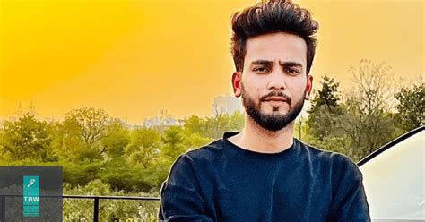 Elvish Yadav Biography Age Height Girlfriend Father Net Worth And More