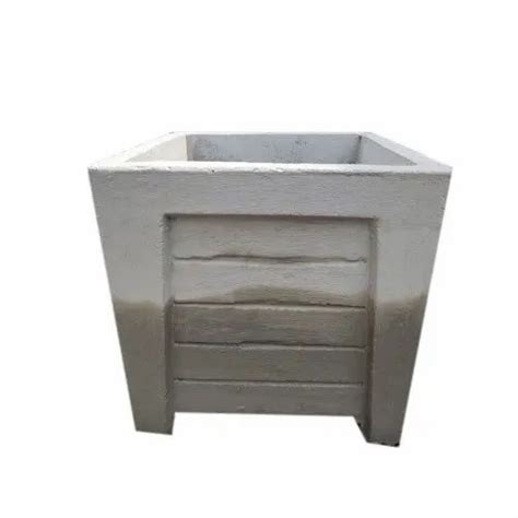 Outdoor Square Tree Cement Planter At Rs 250piece In Nagpur Id