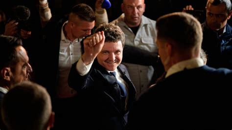 Дан склав присягу і офіційно став новим президентом Румунії Читайте на Ukr Net