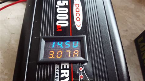 Paco 15Amp Automatiklader mit nachgerüsteten Volt und Amperemeter - YouTube