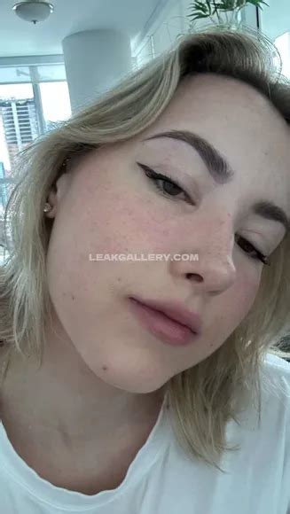 Pineapplebrat Exclusive Leaked Nude Onlyfans 3229388