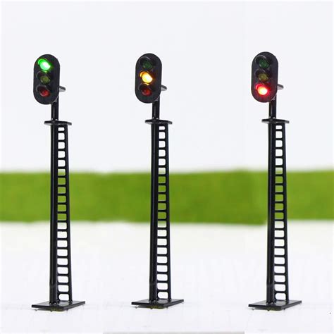 Jtd02 5pcs Model Railway Block Signals Gyr Ho Or Oo Scale 82cm 12v