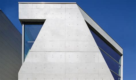 Atelier Tekuto Completes Crystalline Concrete Home