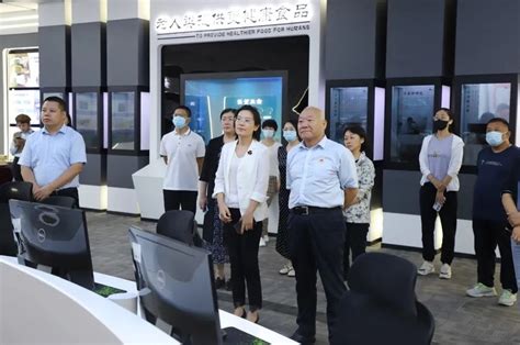 内蒙古自治区妇联系统发展部部长冯红一行到七河生物考察交流 山东七河生物科技股份有限公司