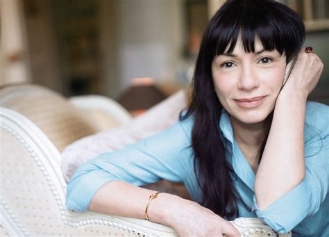 Agnès Michaux La Littérature Nest Pas Un Club De Gens Snobs