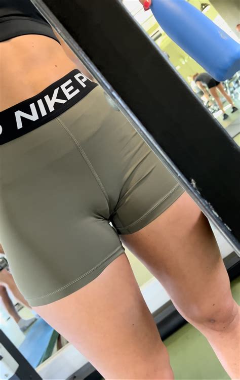 Athletic Nike Pro Perfection Busted Cameltoe And Read Her Thong