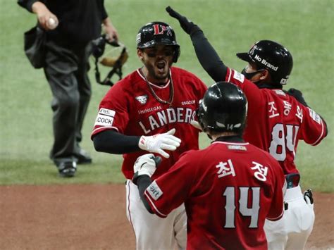 한국시리즈 3차전 Ssg 8대2로 승리1보 파이낸셜뉴스