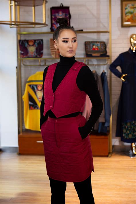 Mayara Mongols Өвөл өмсөхөд дулаахан хавар намар гадуур