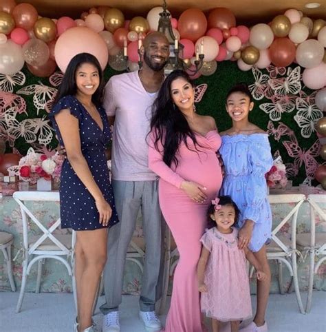 Vanessa Bryant Bio Wiki Net Worth Married Husband Age Height