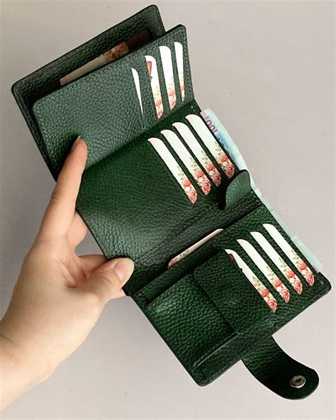 ‎کیف زنانهکیف مردانهکمربندکیف پولجاکارتییاسین چرم‎ ‎یه کیف پول