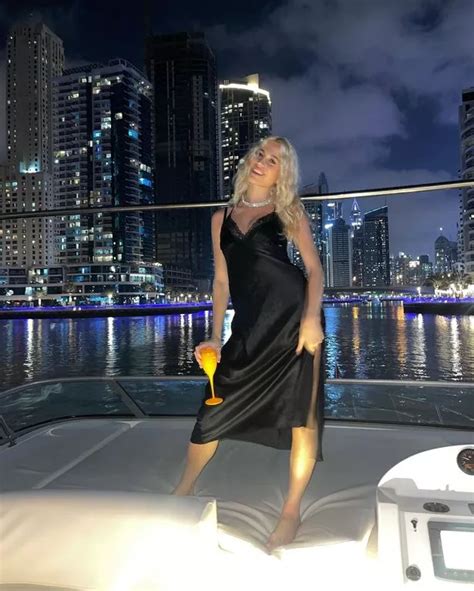 Pixie Lott Risks Major Wardrobe Malfunction In Silk Nightie As Wind