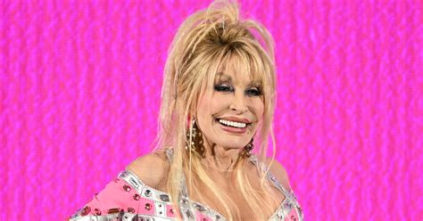 Dolly Parton Says She Will Never Go Makeup Free Ps Beauty