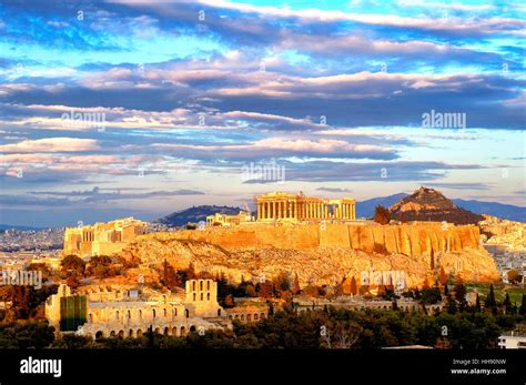 Akropolis Ansicht Stockfotos Und Bilder Kaufen Alamy