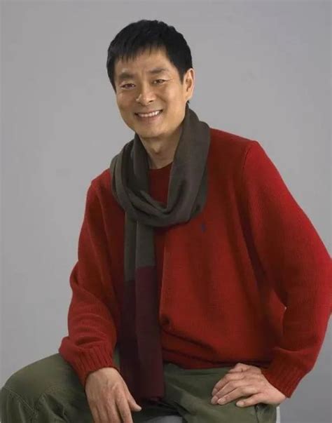 演員濮存昕：娶初戀宛萍，錢也歸她管，如今生活幸福 每日頭條