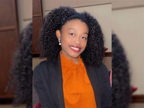 Paris Somerville Is Siue James R Anderson Housing Scholarship