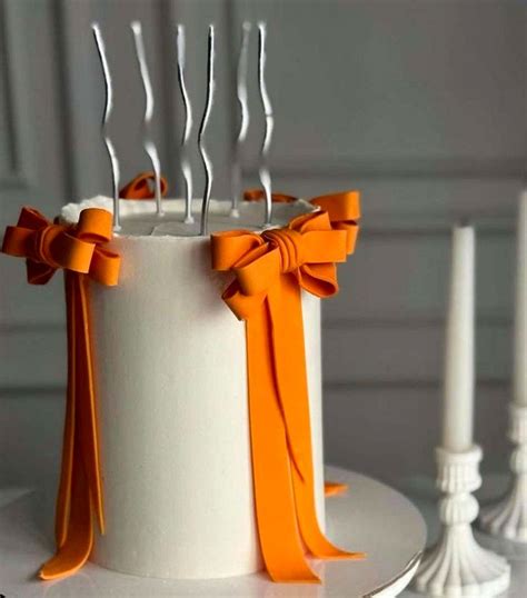 کیک تولد پاییزی طراحی‌ های خلاقانه و شیک برای فصل پاییز