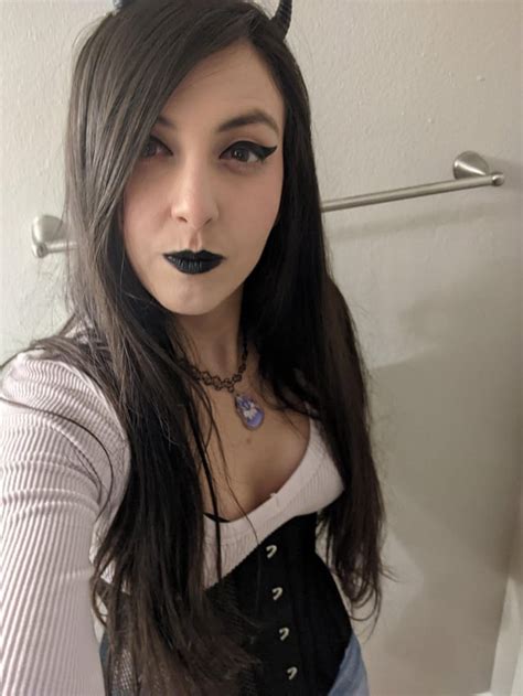 Selfie R Selfie Girl