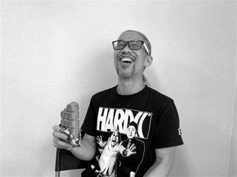 The Newly Revitalized Dandy Chocolate Ice Cream Monaka Surpasses What It Means To Be Chocolate