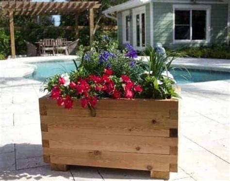 Basic Cedar Planter Box Make A Versatile Cedar Planter Box Lee