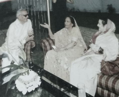 Chinar Shade Padma Sachdev A Poetess Of Duggar Land With Universal Appeal