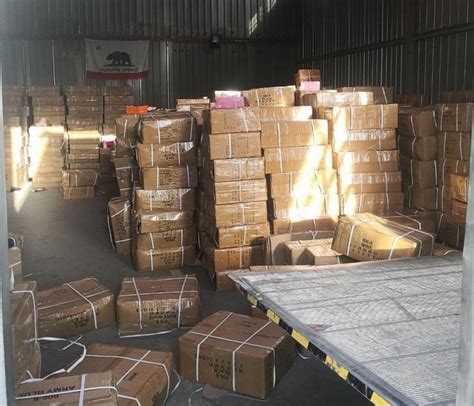 ГДБОП задържа огромно количество фалшиви стоки с известни търговски марки