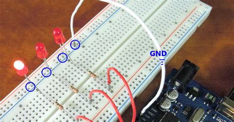 學著愛人學著愛己 Arduino 第二課 跑馬燈