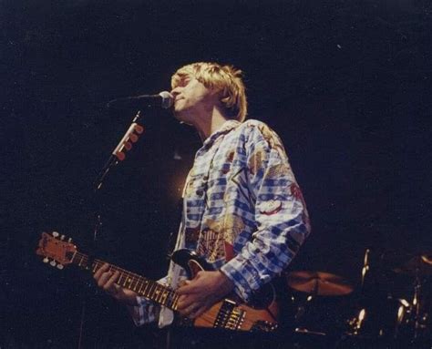 Pin De Engué Thouvenin Em Kurt Cobain Curtidas