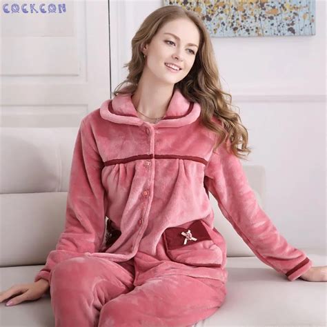 Cockcon Winter Long Sleeved Women Flannel Thick Pajamas Coral Fleece