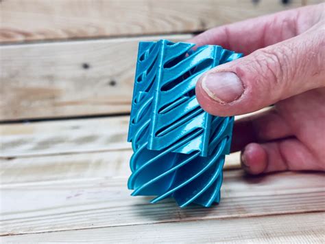 Curved Edge Hexagon Pass Through By Enique3d Makerworld Download Free