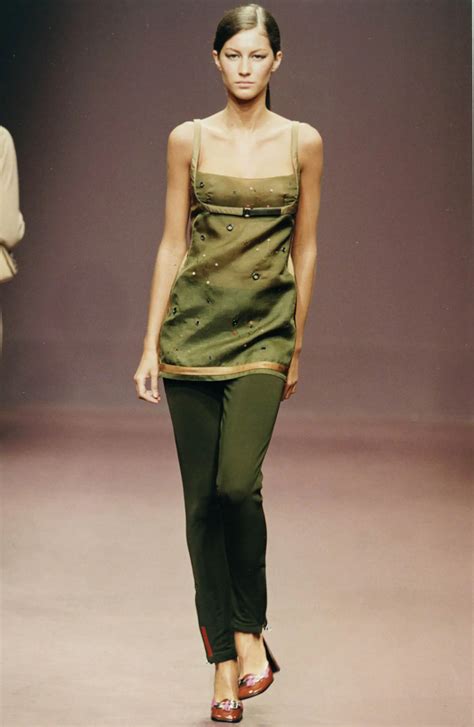 Fw 1999 Womenswear Runway Fashion Womenswear Fashion 1999 Fashion