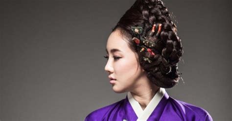 미코 이성혜 고혹적 자태의 한복 화보 공개