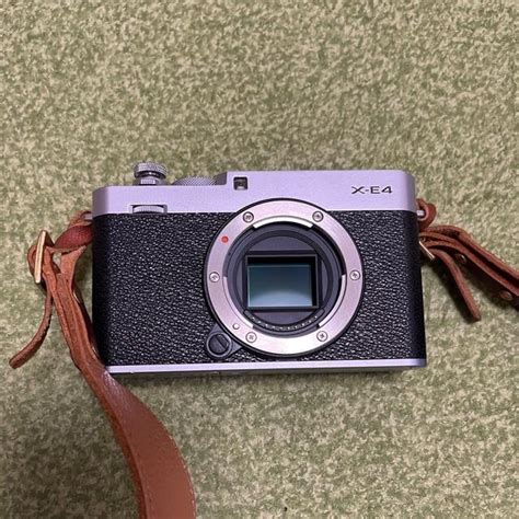 【在庫薄】fujifilm X E4 シルバー