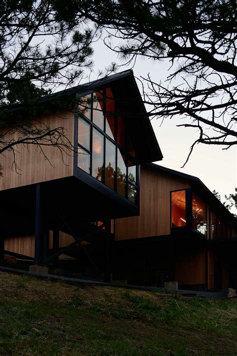 Photo 4 Of 13 In Pine Tree Remodel By Follow Architecture Dwell