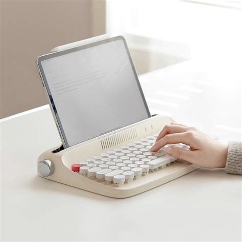 Pre Order Actto Korea Retro Mini Bluetooth Multi Pairing Keyboard B303 Shopee Malaysia