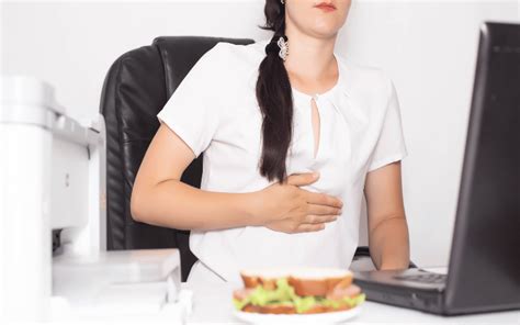 Know The Signs Top 10 Symptoms Of Distal Esophageal Spasm