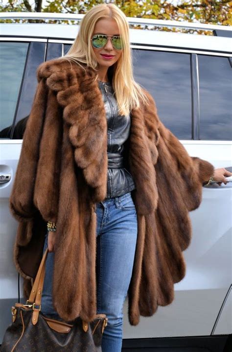 Manteaux Fourrure Pour Femme Fur Fashion Fashion Photo Winter Fashion Damen Mantel Winter