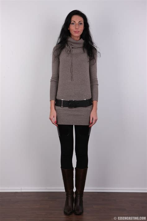 Beautiful Brunette Milf Poses Naked Porn Pictures Xxx Photos Sex Images Pictoa