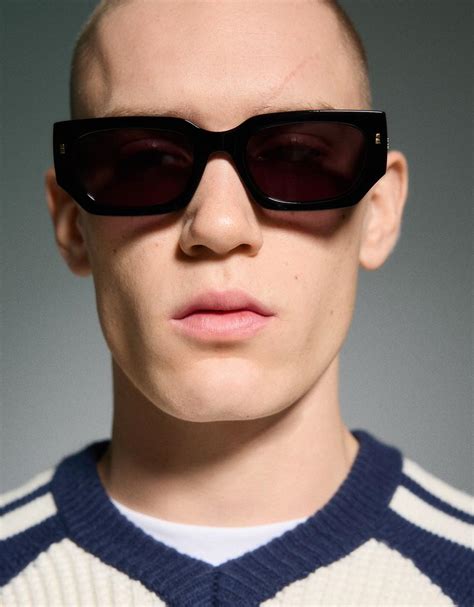 ექვსკუთხედის ფორმის მზის სათვალე კაცი Bershka