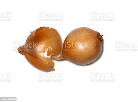 흰색 배경에 양파 신선한 야채 부엌을위한 향신료 양파 껍질 0명에 대한 스톡 사진 및 기타 이미지 0명 개체 그룹 구근
