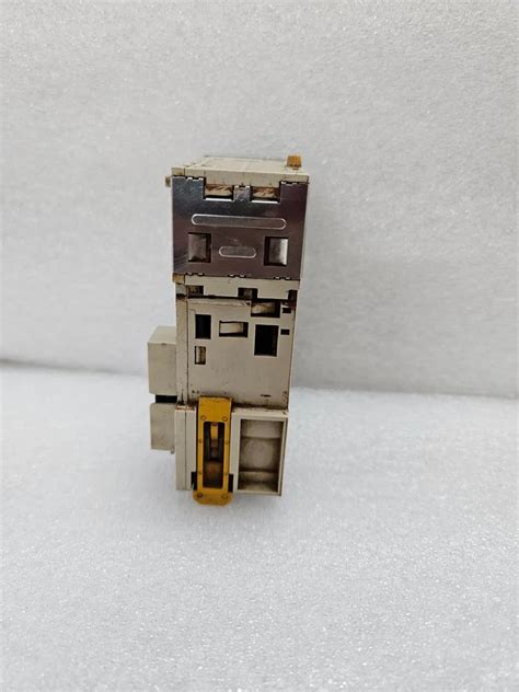 OMRON CJ W DA C ANALOG OUTPUT UNIT At Piece In Bhavnagar ID