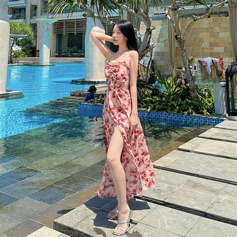 어썸나나 당일발송 로즈메리 홀터넥 슬릿 플라워 옆트임 롱원피스 위시버킷