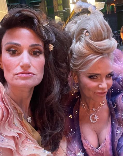 Idina Menzel And Kristin Chenoweth