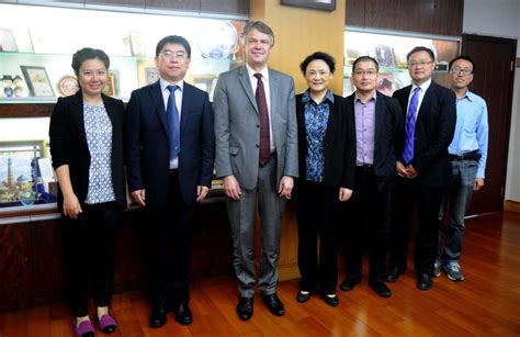 李友梅副校长接见芬兰坦佩雷大学副校长harri Melin教授 上海大学新闻网
