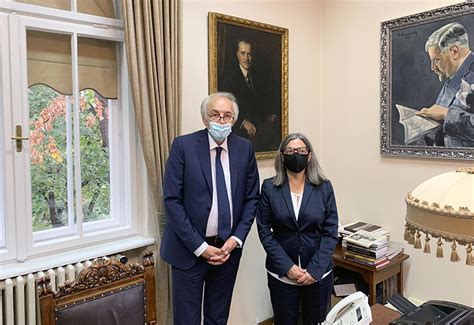 Амбасадорка Португала у Србији посетила Државни архив Србије Државни архив Србије