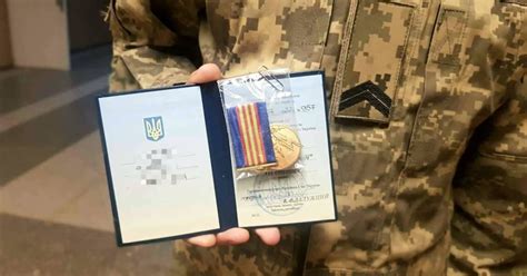 За доблесну військову службу військові 103 ої ОБрТрО отримали нагороди від Головнокомандувача