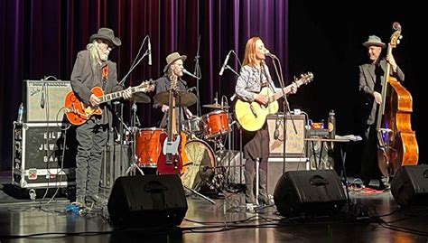 Eilen Jewell A Jewel Of A Band