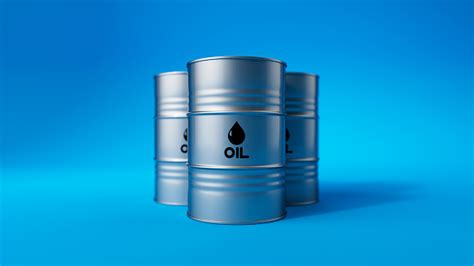 파란색 배경에 3 개의 은색 금속 오일 배럴 앞 모습 석유 산업 개념 3d 렌더링 일러스트레이션 3가지 개체에 대한 스톡 사진 및 기타 이미지 Istock