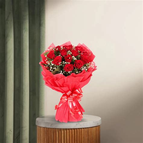Crimson Love Red Roses Bouquet 6 Stems Green Fillers Tech Global