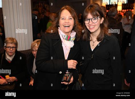 Munich Germany 05th Mar 2023 Director Caroline Link And Her Babe Pauline Graf Stand At